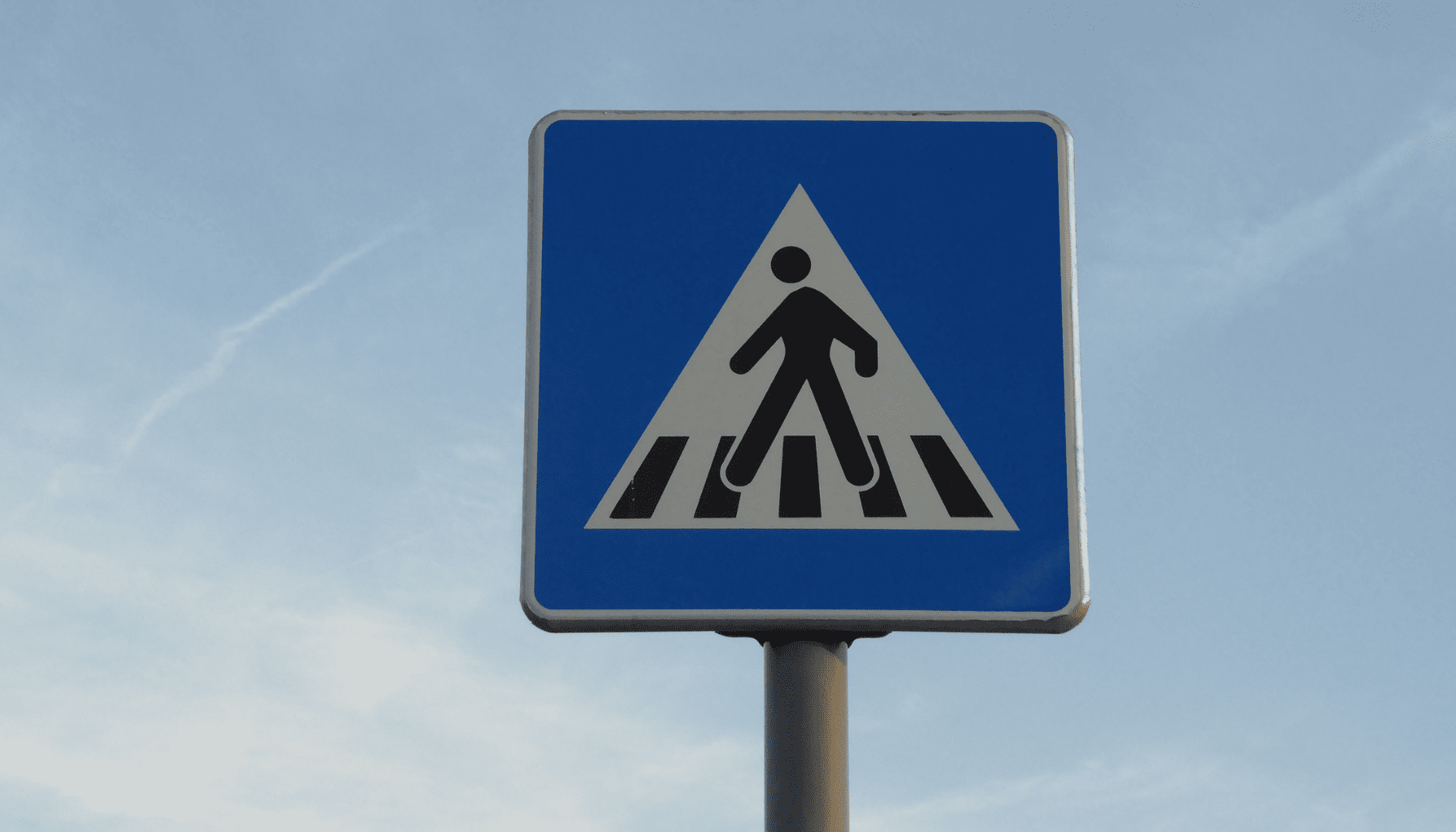 Cores das placas de trânsito: O que cada cor significa