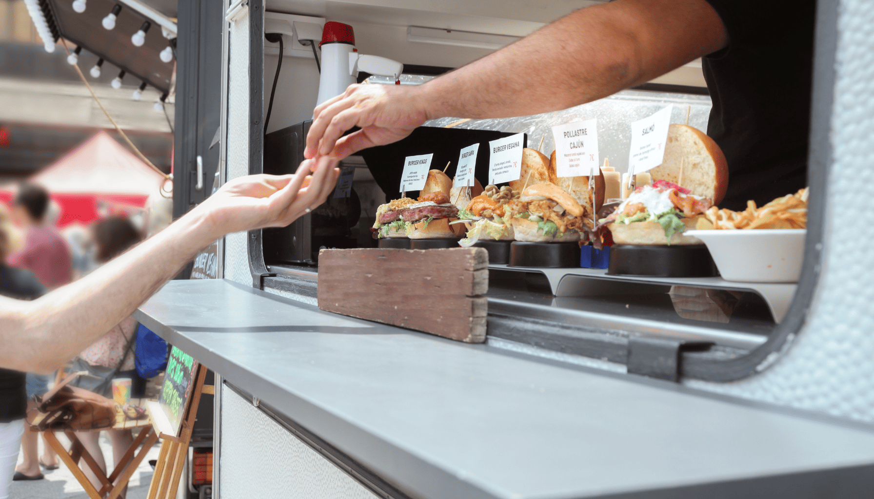 Locação de food trucks e barracas de alimentação para eventos